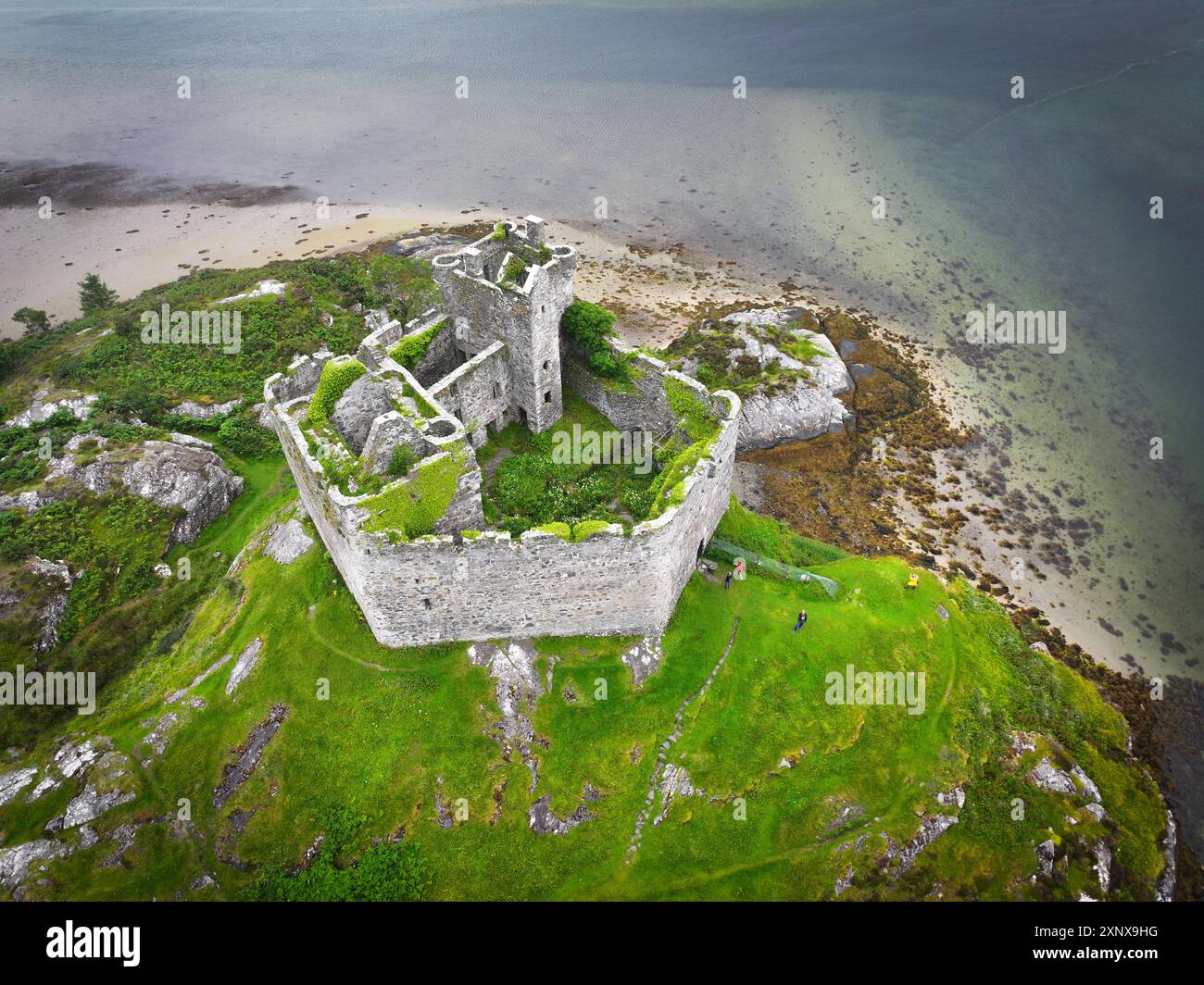 Tioram castle hi-res stock photography and images - Alamy