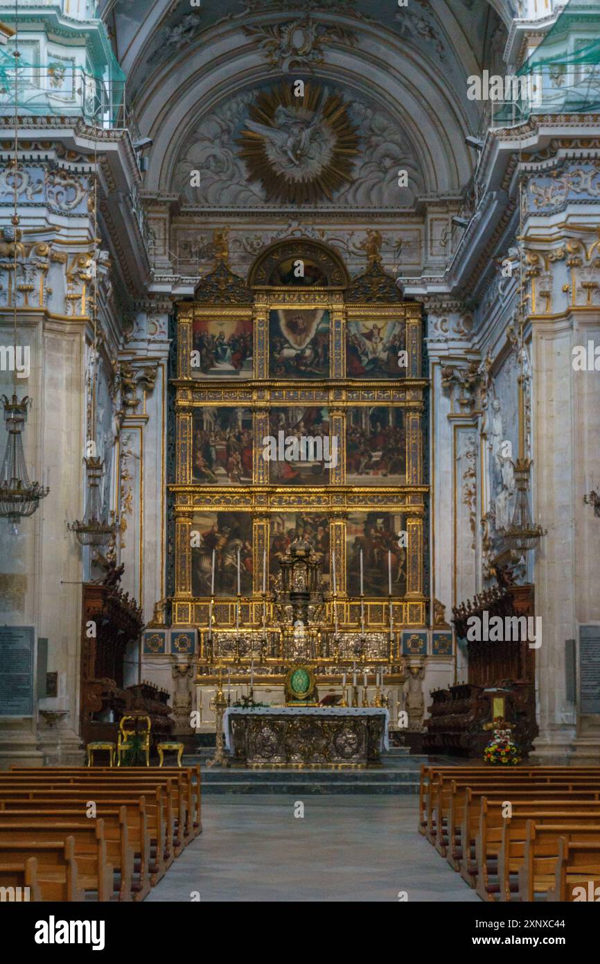 Beautiful baroque interior of the Church Duomo of San Giorgio in Modica ...