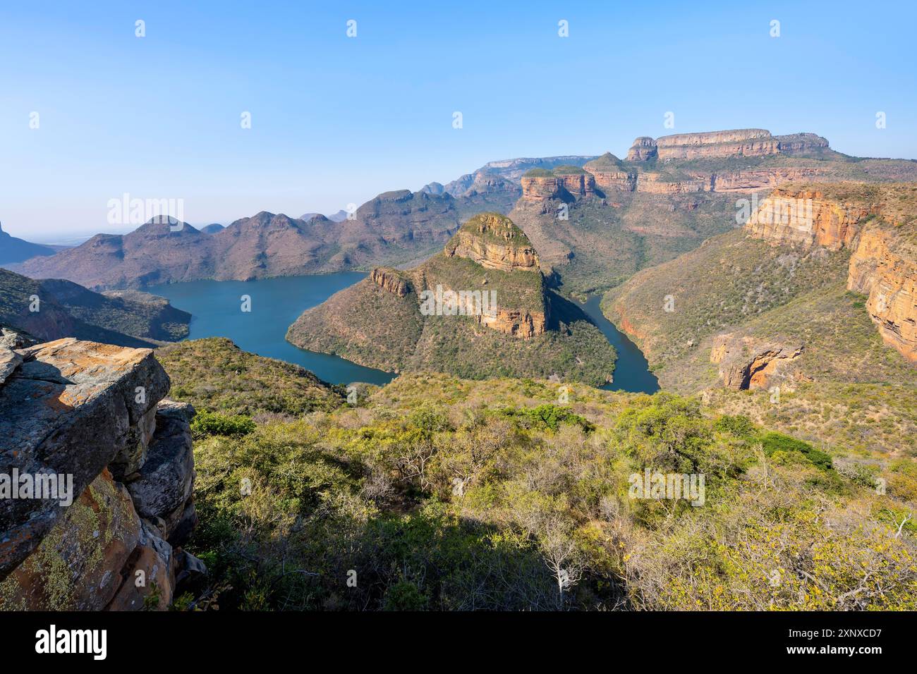 River bend at the Blyde River Canyon with Three Rondawels peak, view of ...