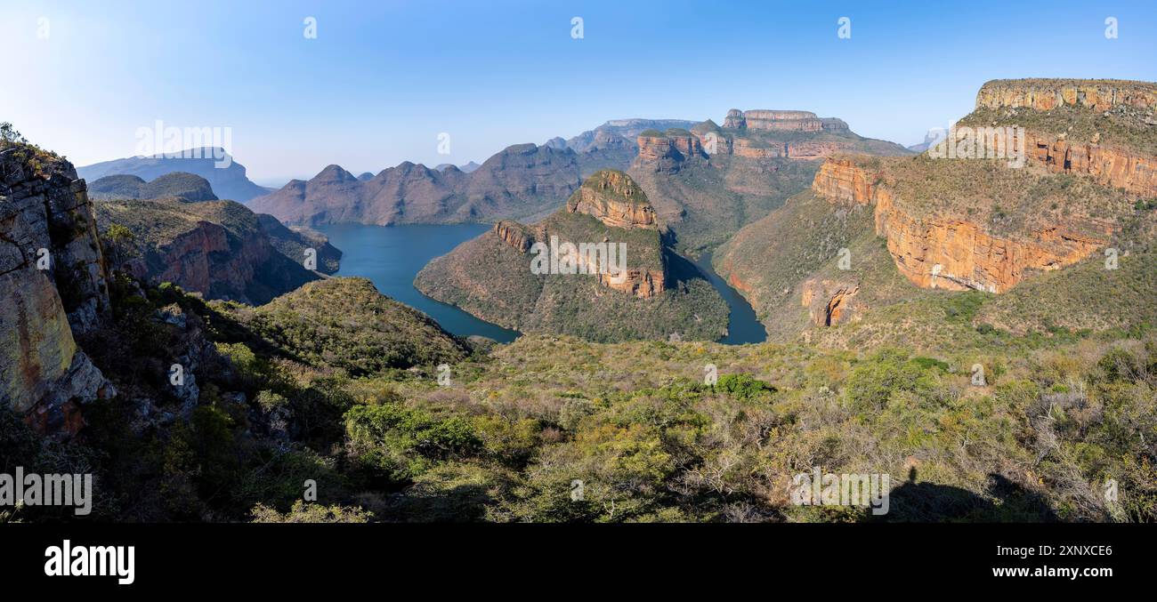 Panorama, Blyde River Canyon loop with Three Rondawels peak, view of ...