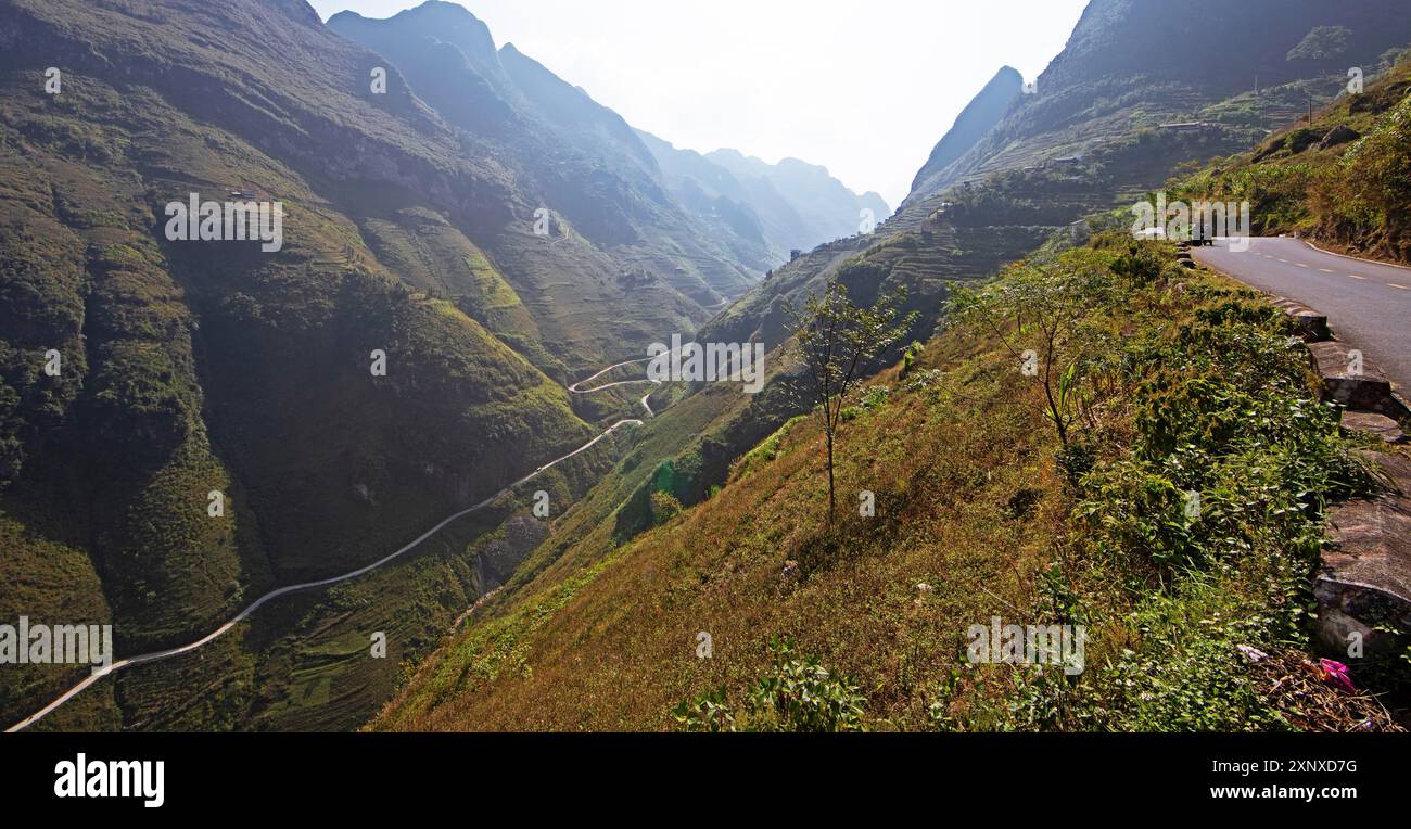 Ma Pi Leng Pass, Dong Van Karst Plateau UNESCO Global Geopark, Ha Giang ...