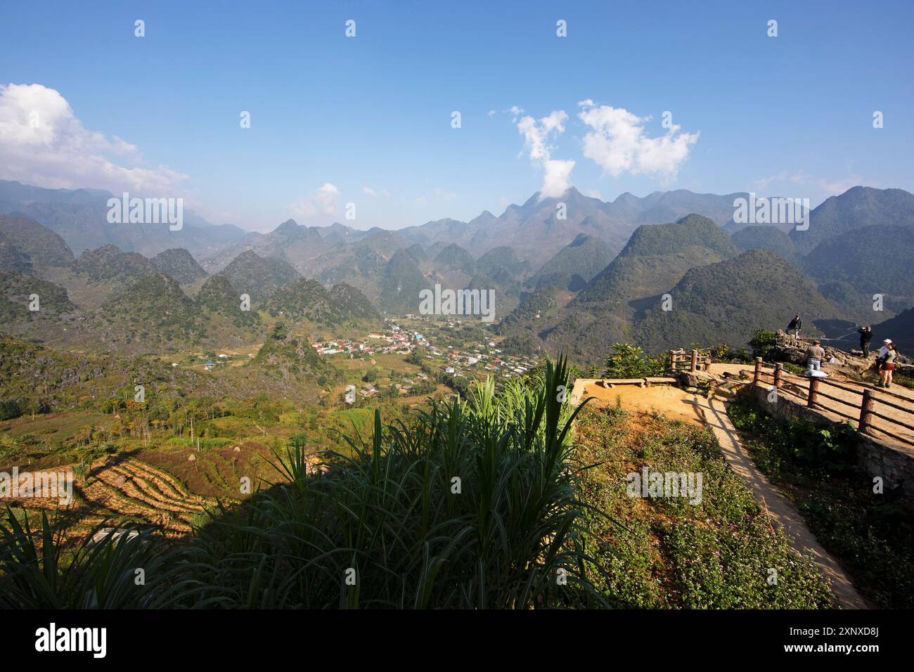 Karst hill at Lung Ho Viewpoint, Dong Van Karst Plateau UNESCO Global ...