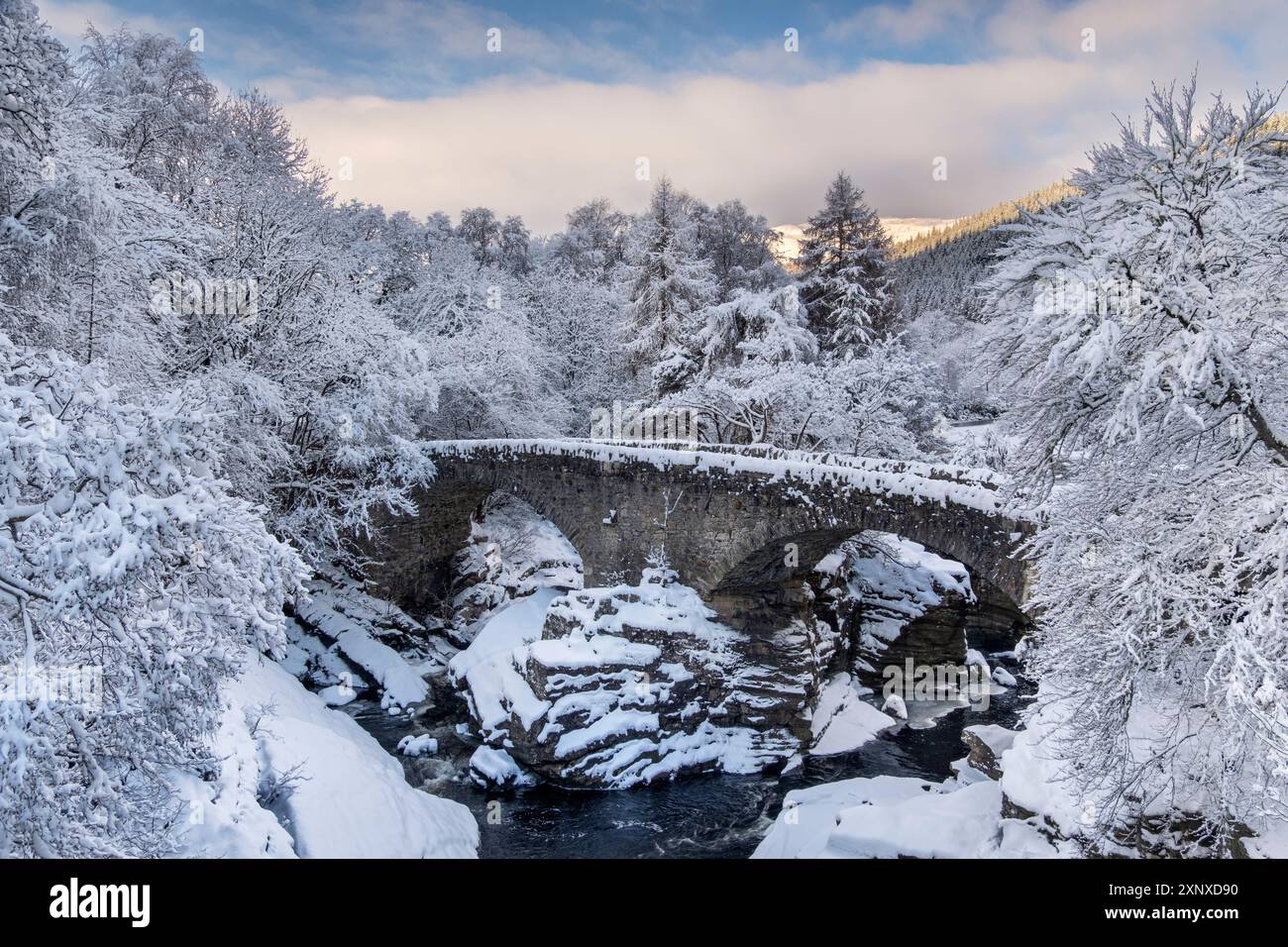 The Old Invermoriston Bridge and River Moriston in winter ...