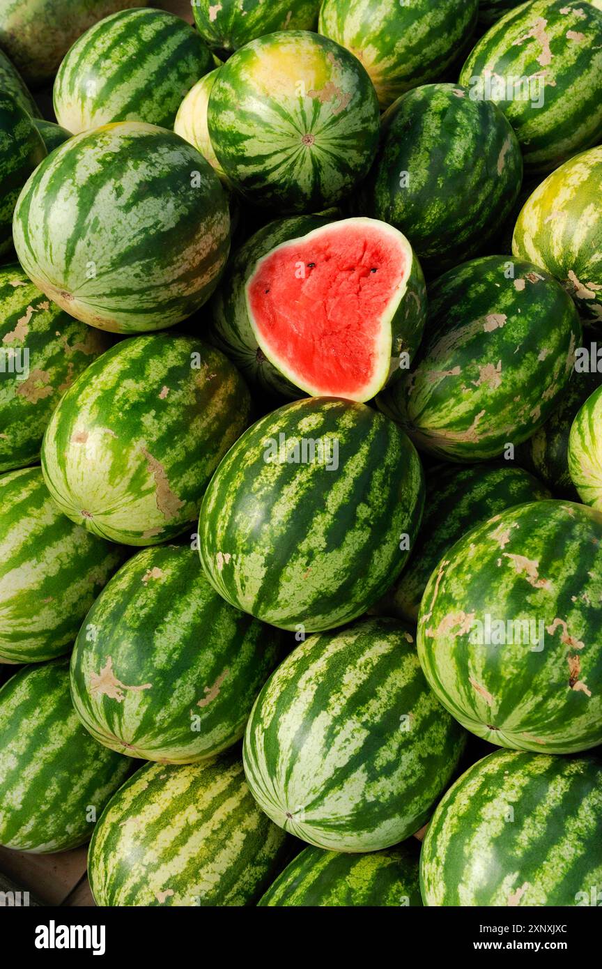 Outdoor produce stand central america hi-res stock photography and ...