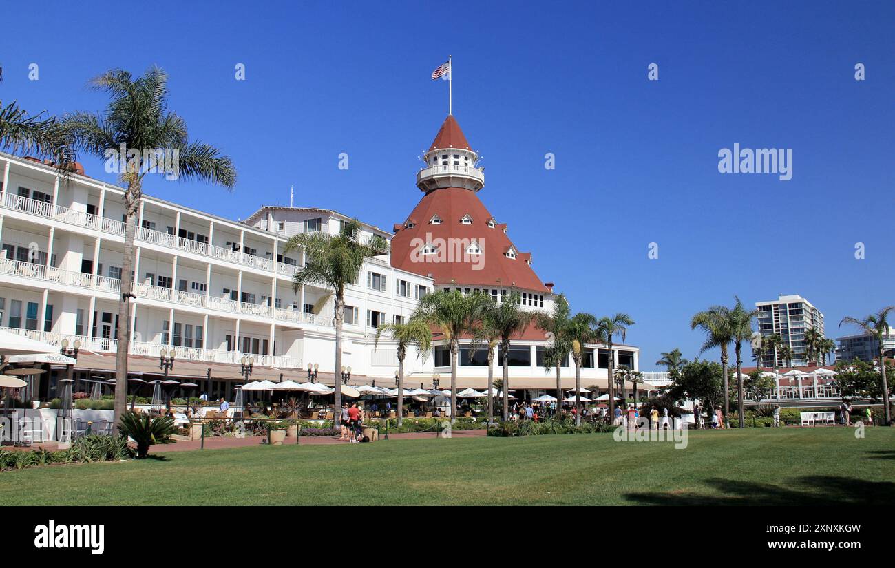 Historic building of the Hotel del Coronado, southern elevation, view ...