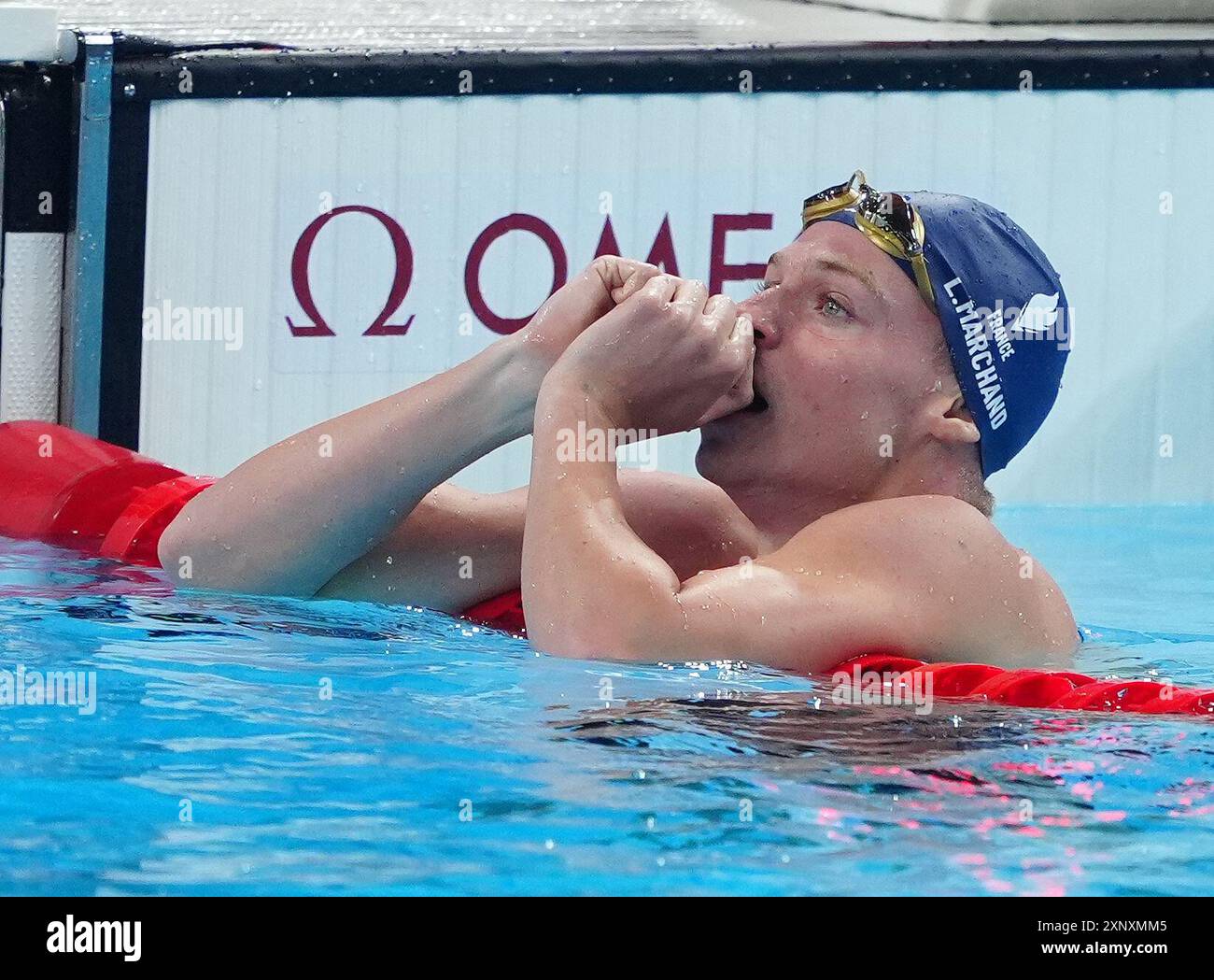 Léon marchand gold paris hi-res stock photography and images - Alamy