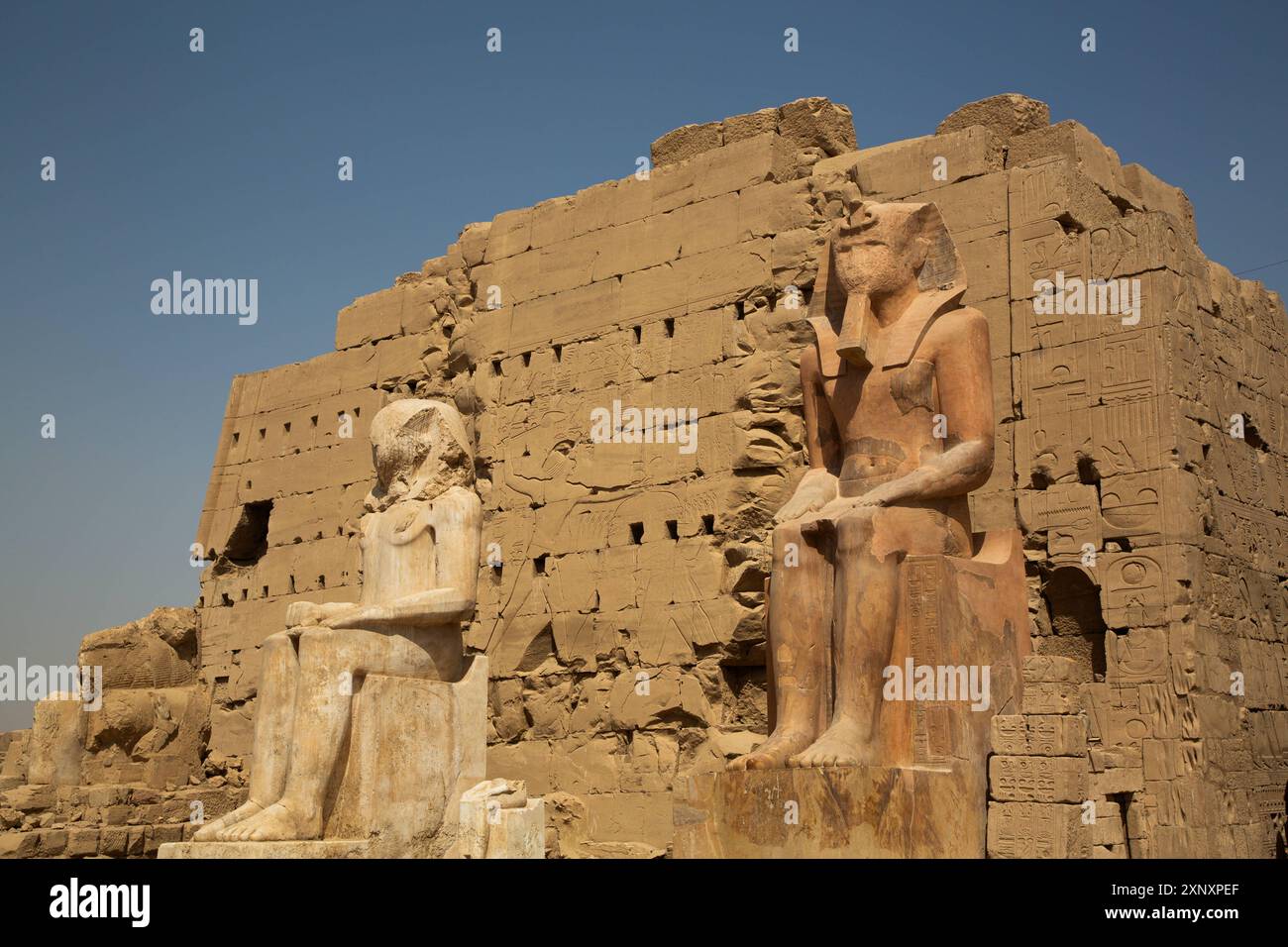 Seated Pharaohs, Pylon 8, Karnak Temple Complex, UNESCO World Heritage ...