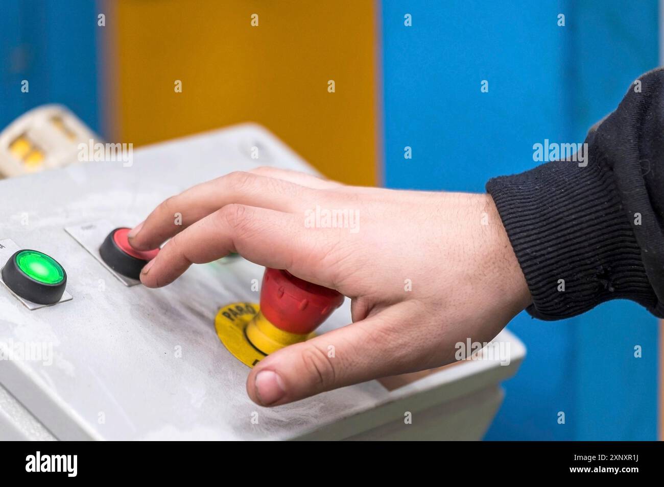 Machine emergency stop button hi-res stock photography and images - Alamy
