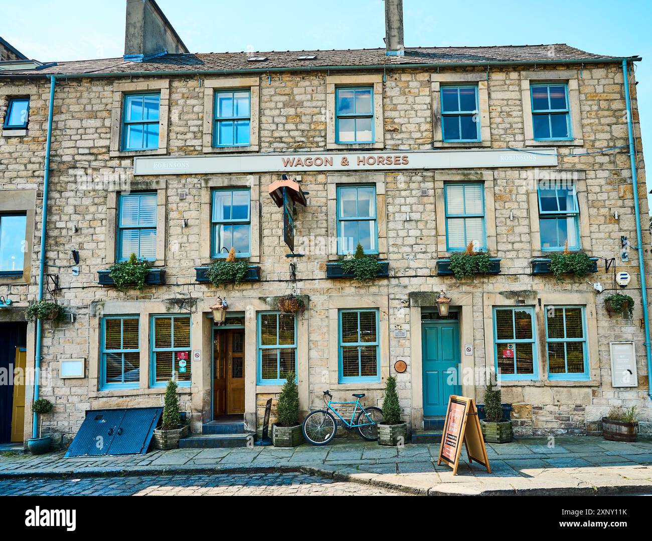 Wagon and horses pub on St Georges Quay,lancaster Stock Photo - Alamy