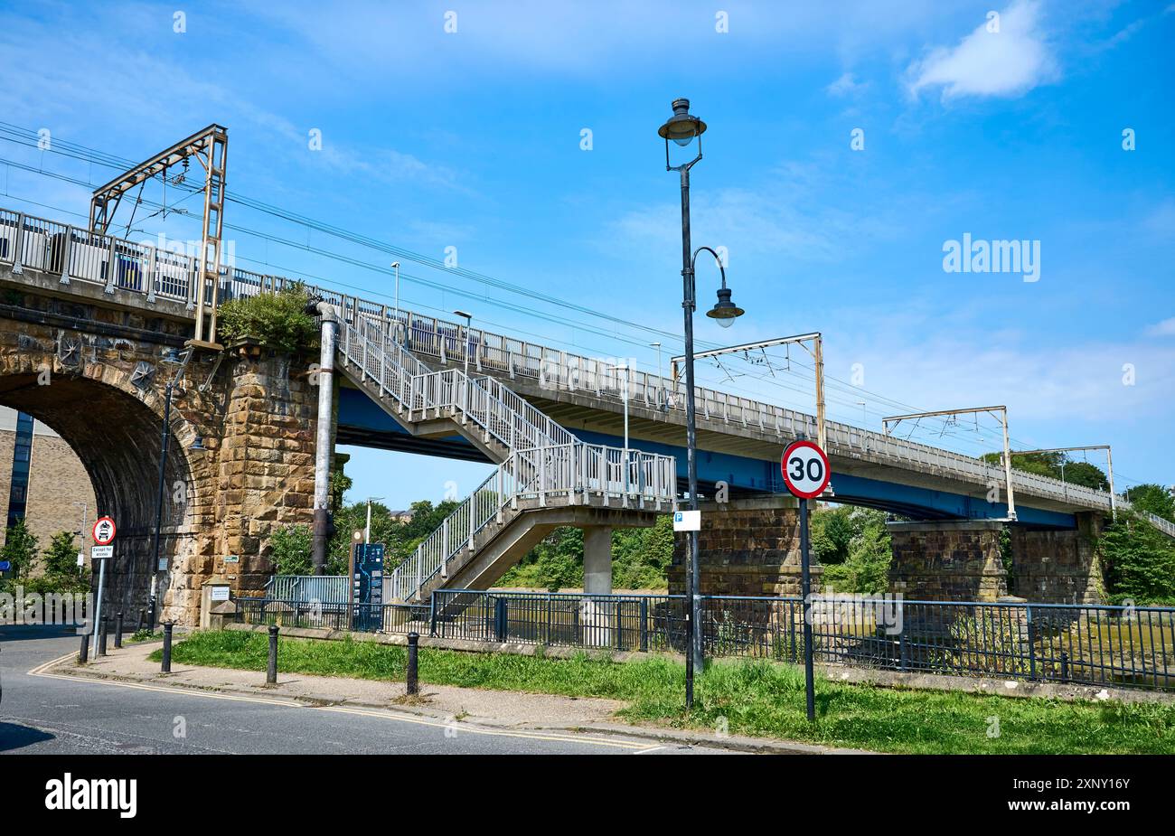 Train crossing viaduct over River Lune at Lancaster Stock Photo - Alamy