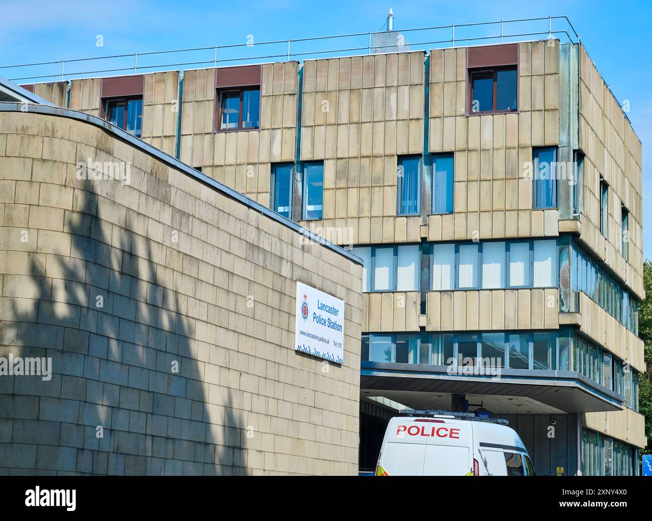 Lancaster central police station Stock Photo - Alamy