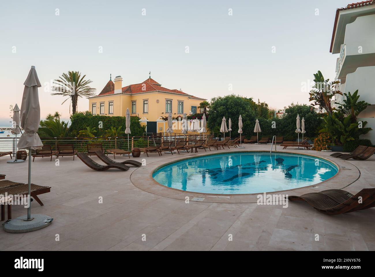 Lush pool area hi-res stock photography and images - Alamy