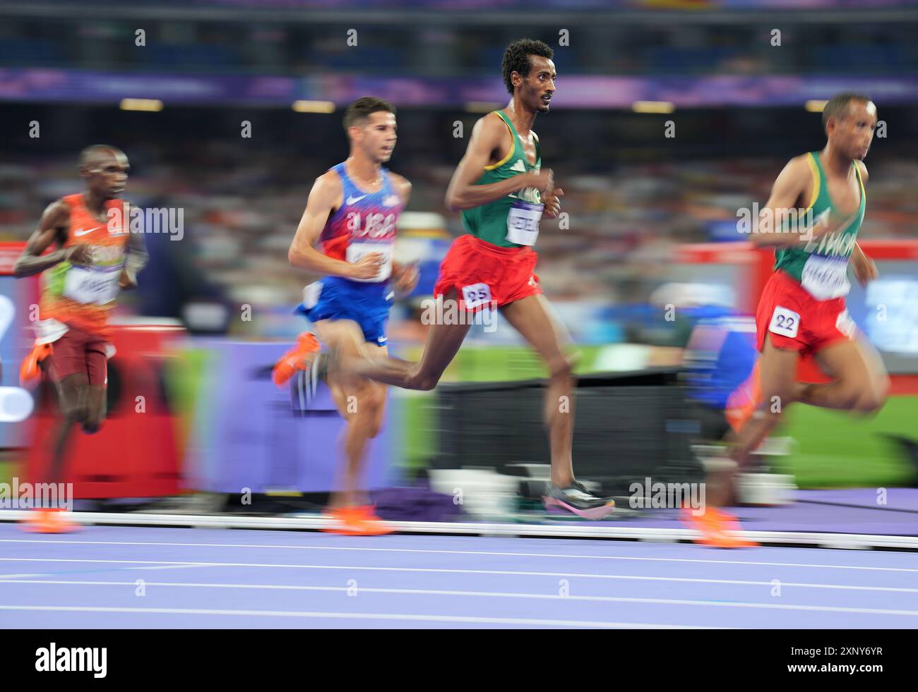 Paris, France. 2nd Aug, 2024. Yomif Kejelcha (2nd R) of Ethiopia ...