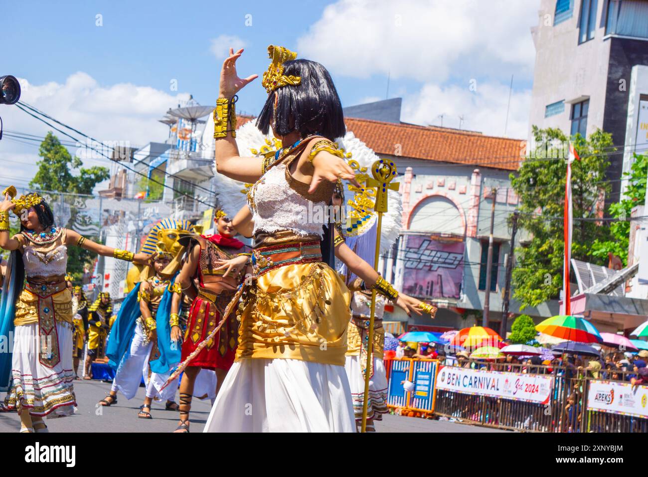 Baladi dress hi-res stock photography and images - Alamy