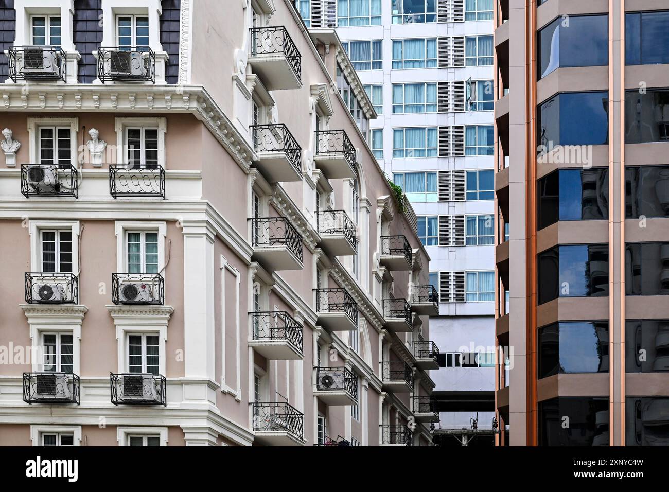 Real estate contrast hi-res stock photography and images - Alamy