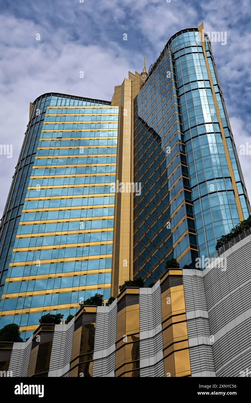 Centre point hotel bangkok hi-res stock photography and images - Alamy