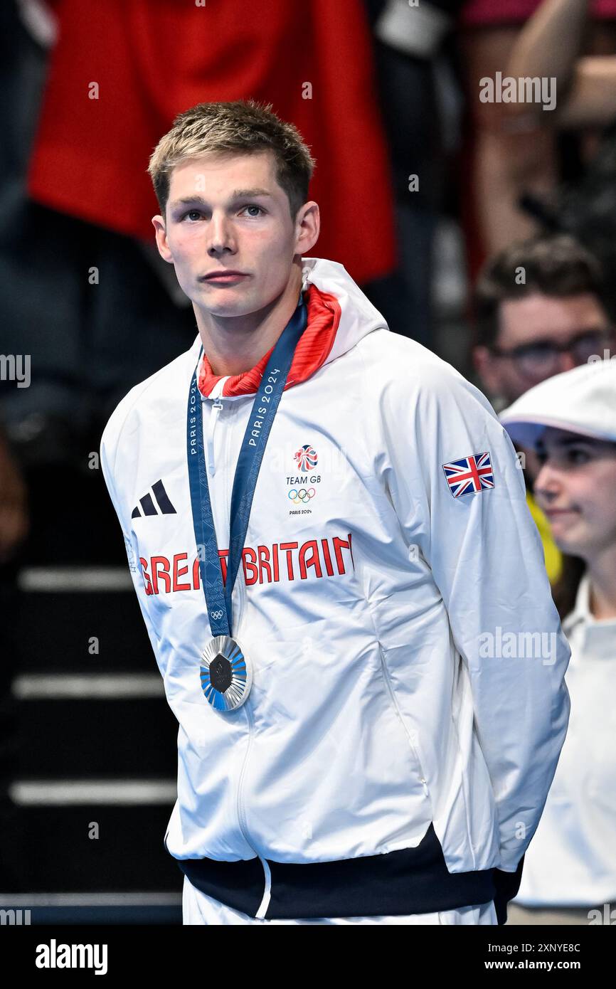 Paris, France. 02nd Aug, 2024. Duncan Scott of Great Britain stands ...
