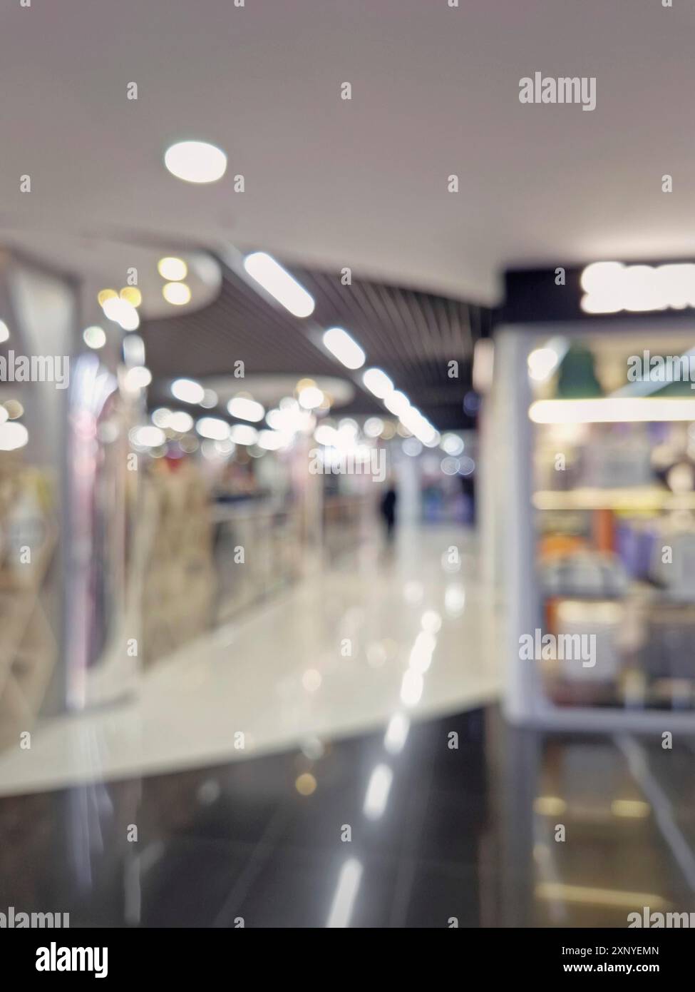 Blurred view shopping mall hi-res stock photography and images - Alamy