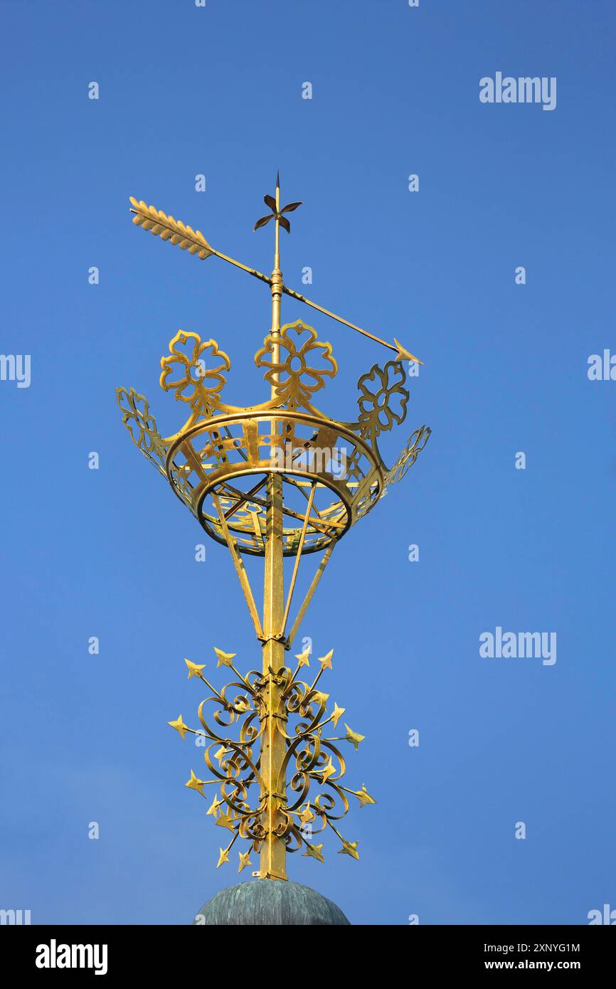 Landmark golden crown on the spire of the Nikolaikirche, golden, crown ...