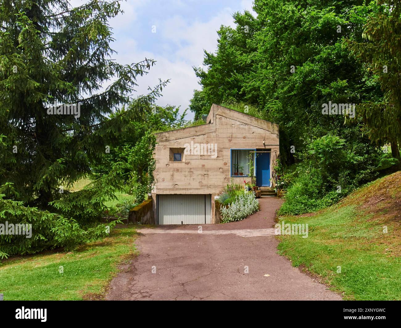 Chaplain's house on the site of the Notre Dame du Haut chapel in ...