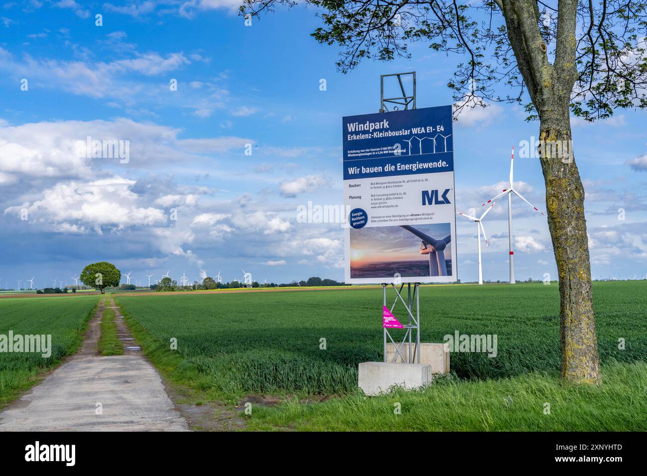 Planned wind farm on country road 366 between Loevenich and Hottorf by ...