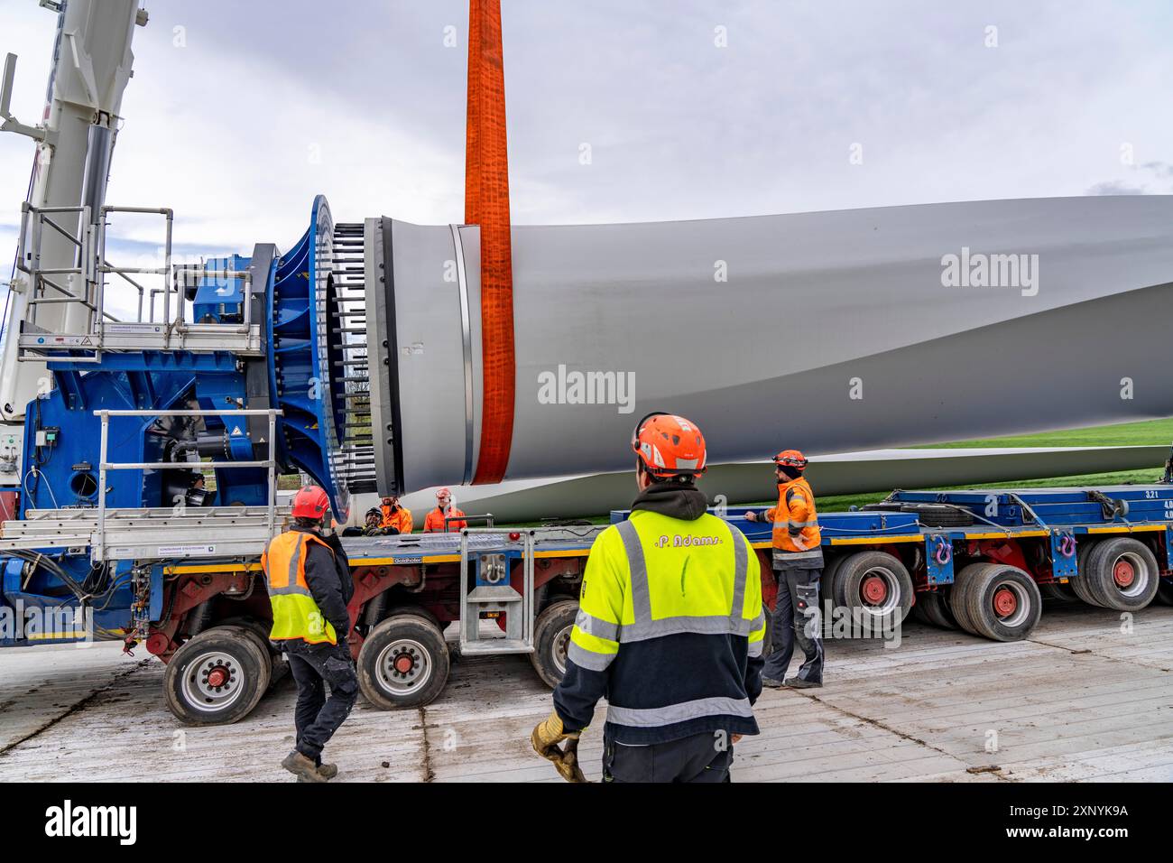 Preparation for the transport of a 68 metre long blade, a wind turbine ...