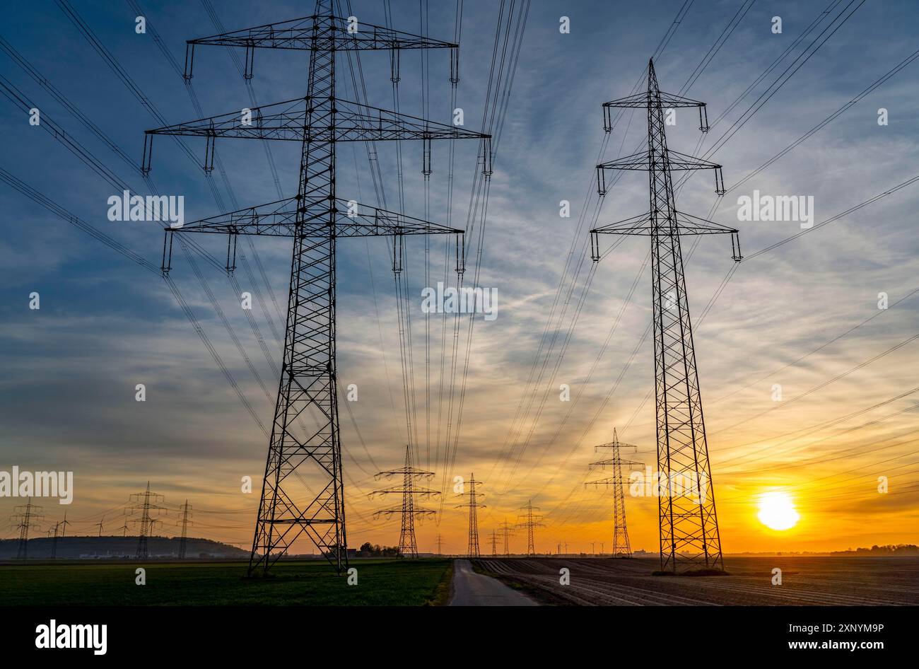 Extra-high-voltage lines, 380 KV, power line, the electricity comes ...