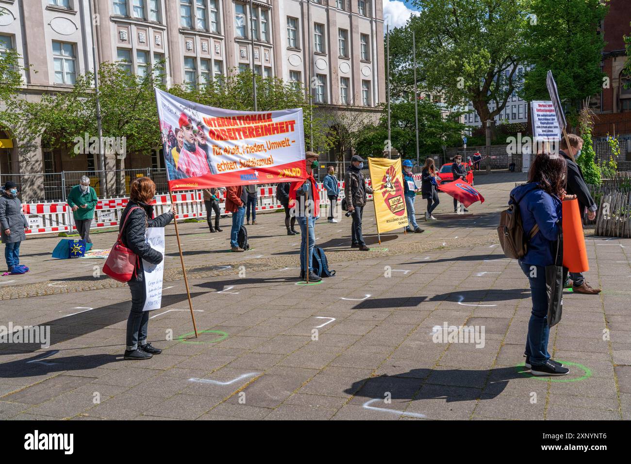 Demonstration on 1 May, on the Weberplatz in Essen, an alliance of left ...