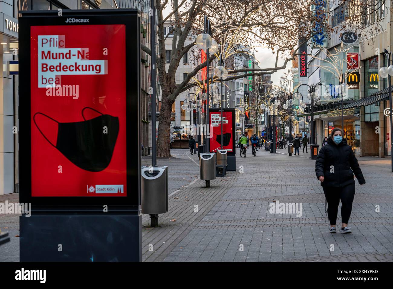First day of the Christmas lockdown in the Corona crisis, empty ...