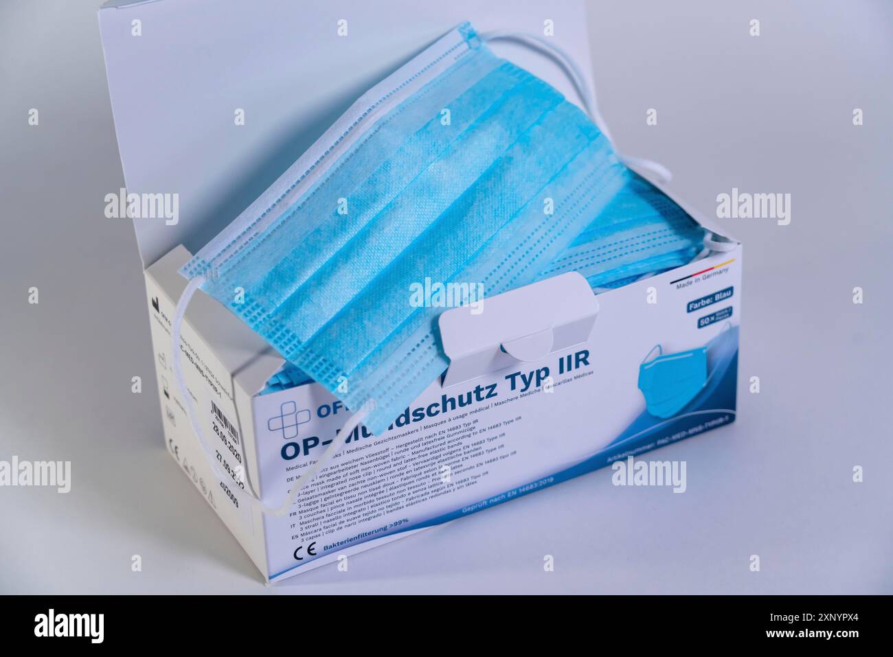 Pack of surgical face masks, with CE marking Stock Photo - Alamy