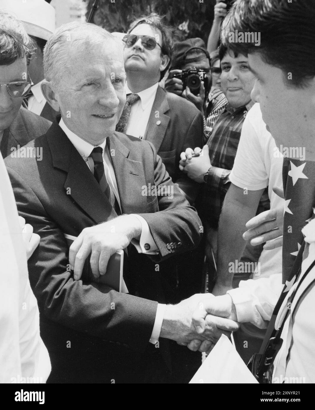 Greets h hi-res stock photography and images - Alamy