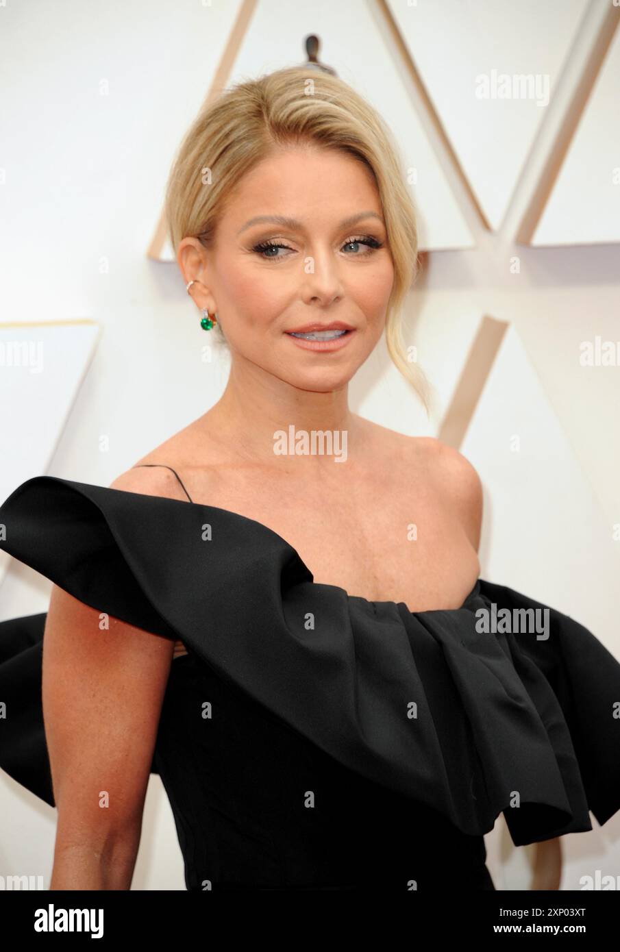 Kelly Ripa at the 92nd Academy Awards held at the Dolby Theatre in ...