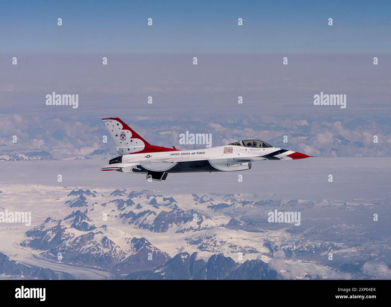 The United States Air Force Air Demonstration Squadron "Thunderbirds ...