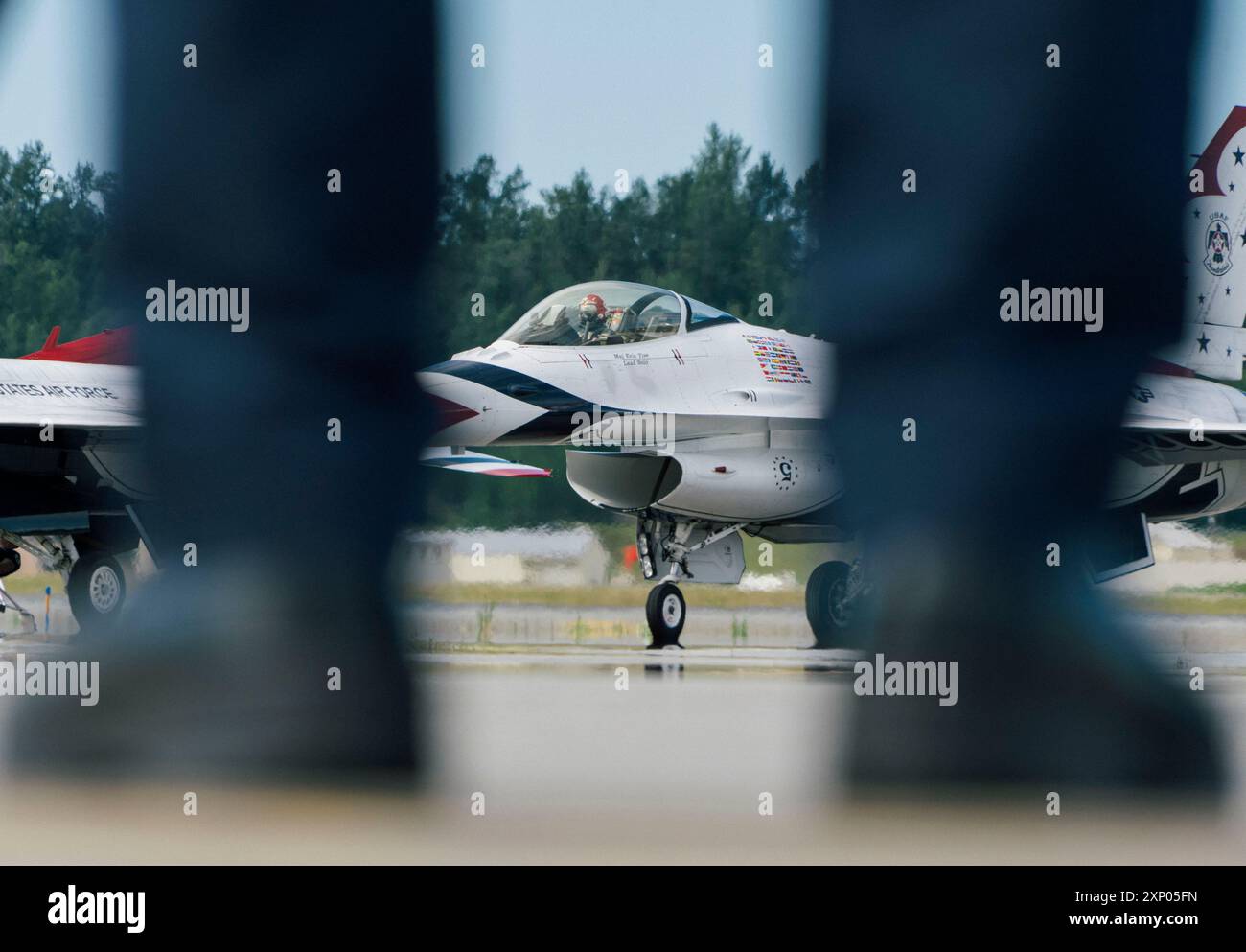 The United States Air Force Air Demonstration Squadron "Thunderbirds ...