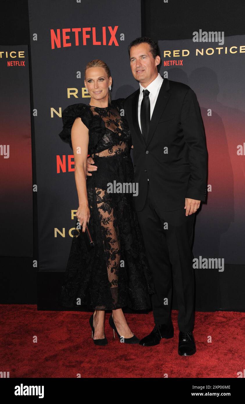 Molly Sims and Scott Stuber at the World Premiere of Netflix's 'Red ...
