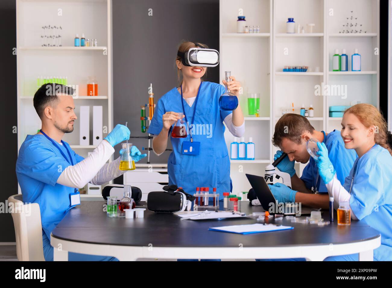 Chemical simulation hi-res stock photography and images - Alamy