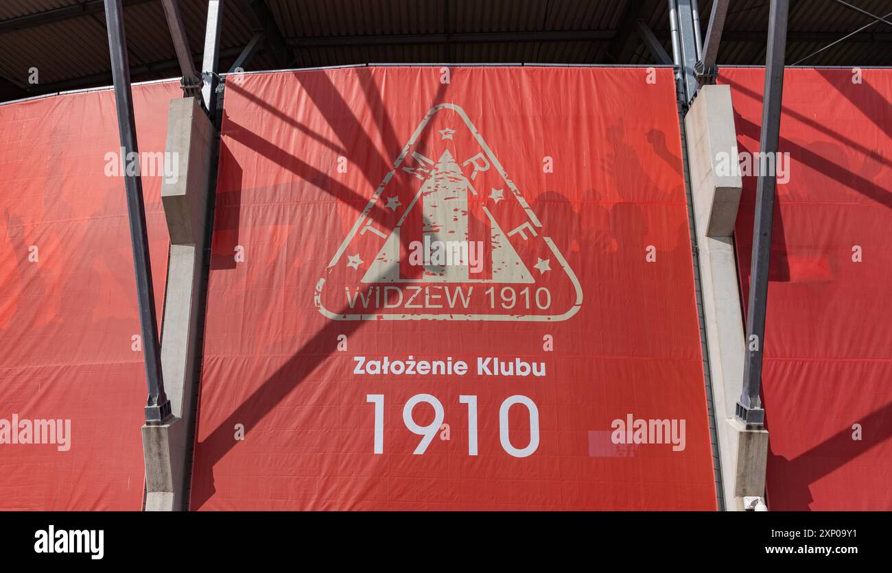 A picture of the Widzew ?od? football club logo on the facade of its ...