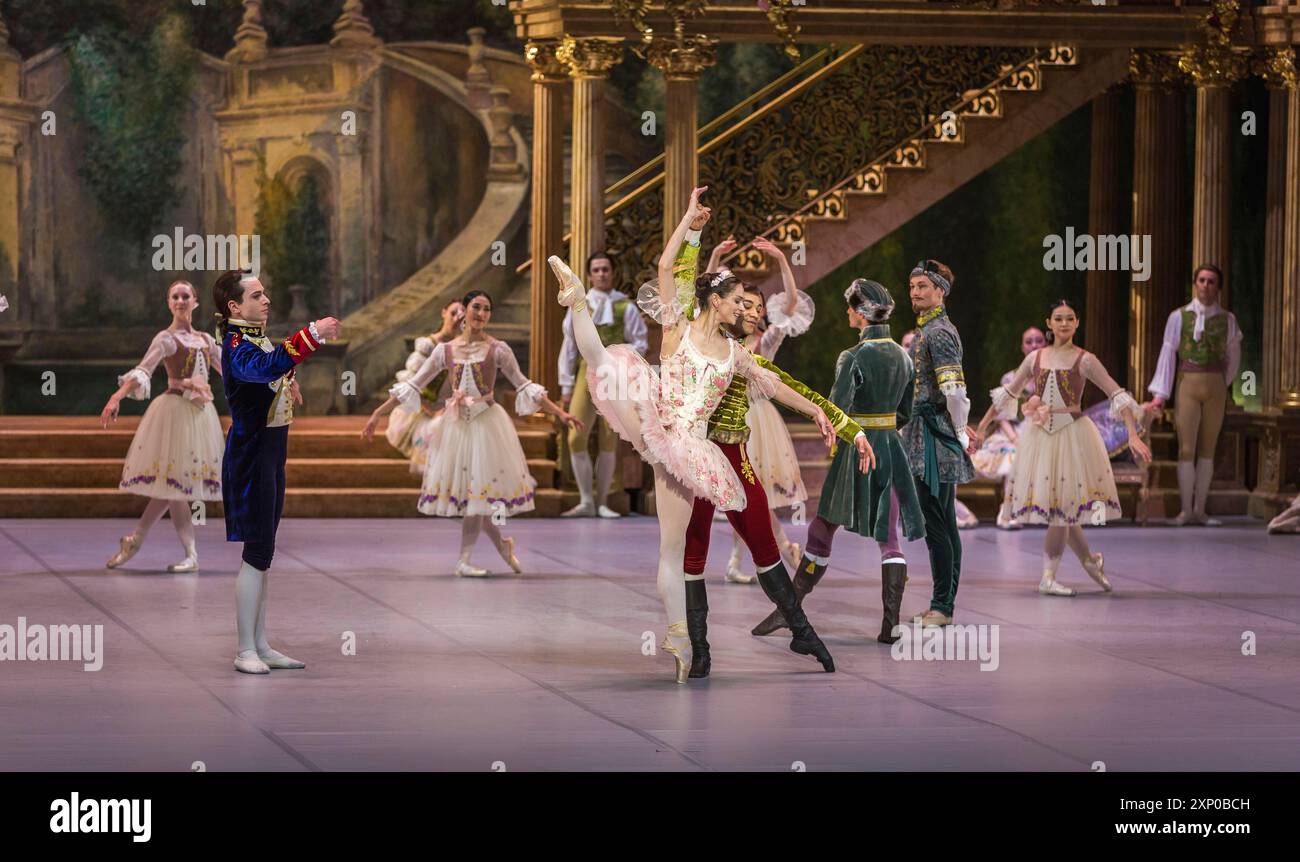 Sleeping Beauty (Berlin State Ballet Stock Photo - Alamy