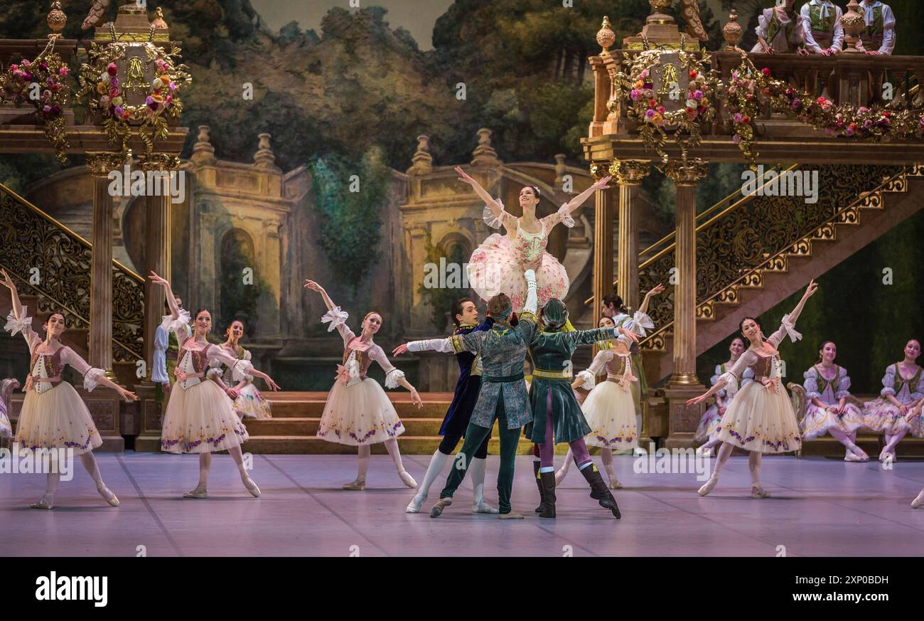 Sleeping Beauty (Berlin State Ballet Stock Photo - Alamy