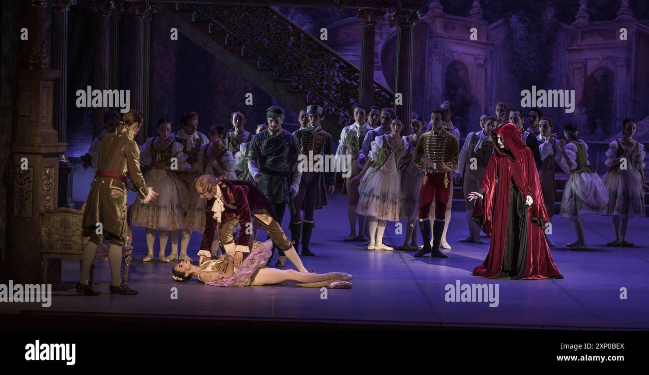 Berlin state ballet hi-res stock photography and images - Alamy