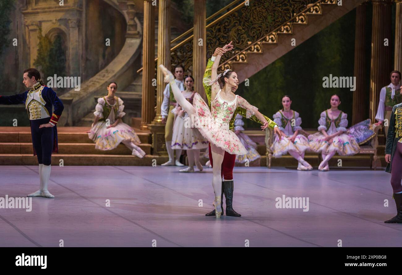 Sleeping Beauty (Berlin State Ballet Stock Photo - Alamy