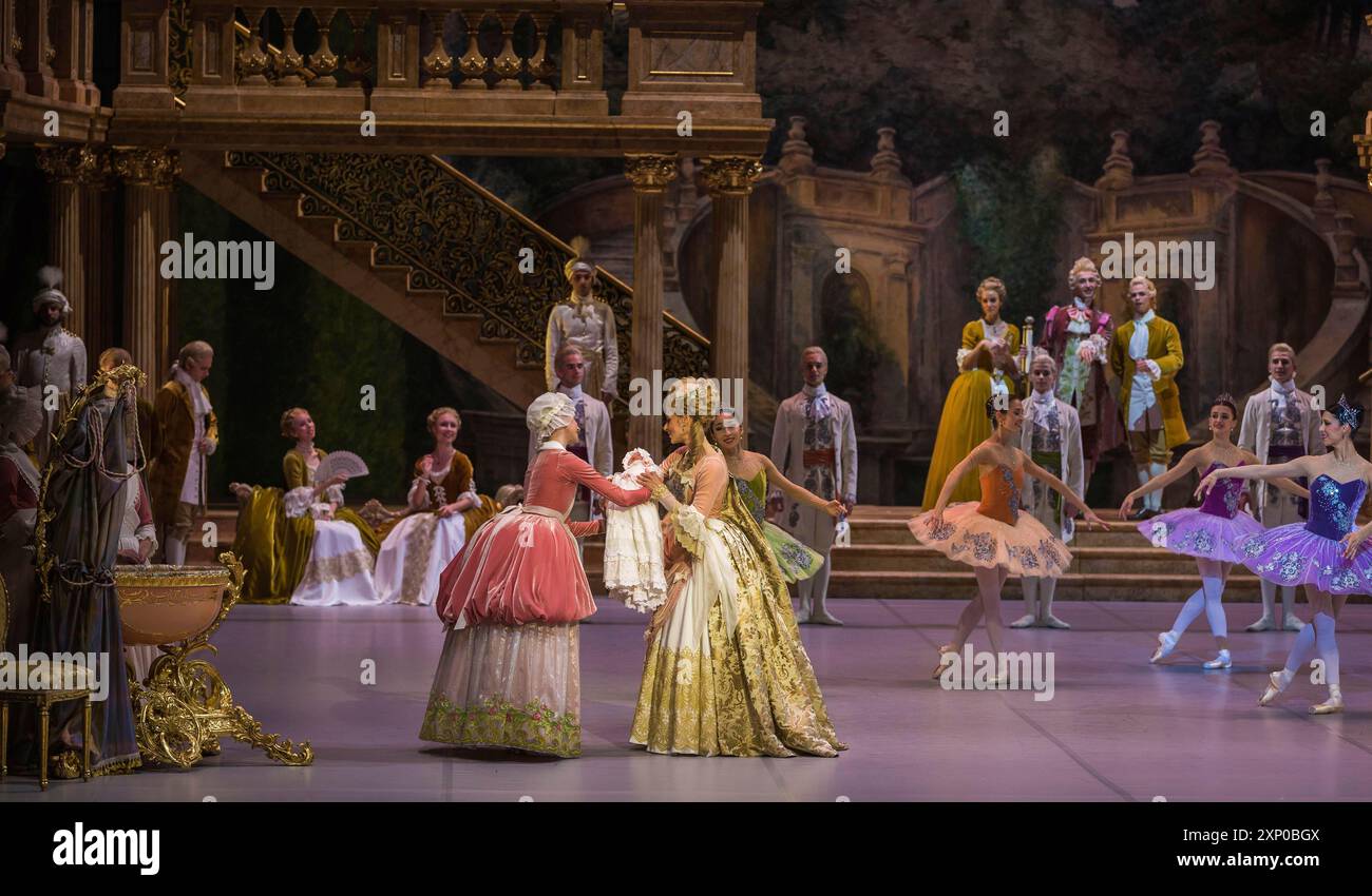 Sleeping Beauty (Berlin State Ballet Stock Photo - Alamy