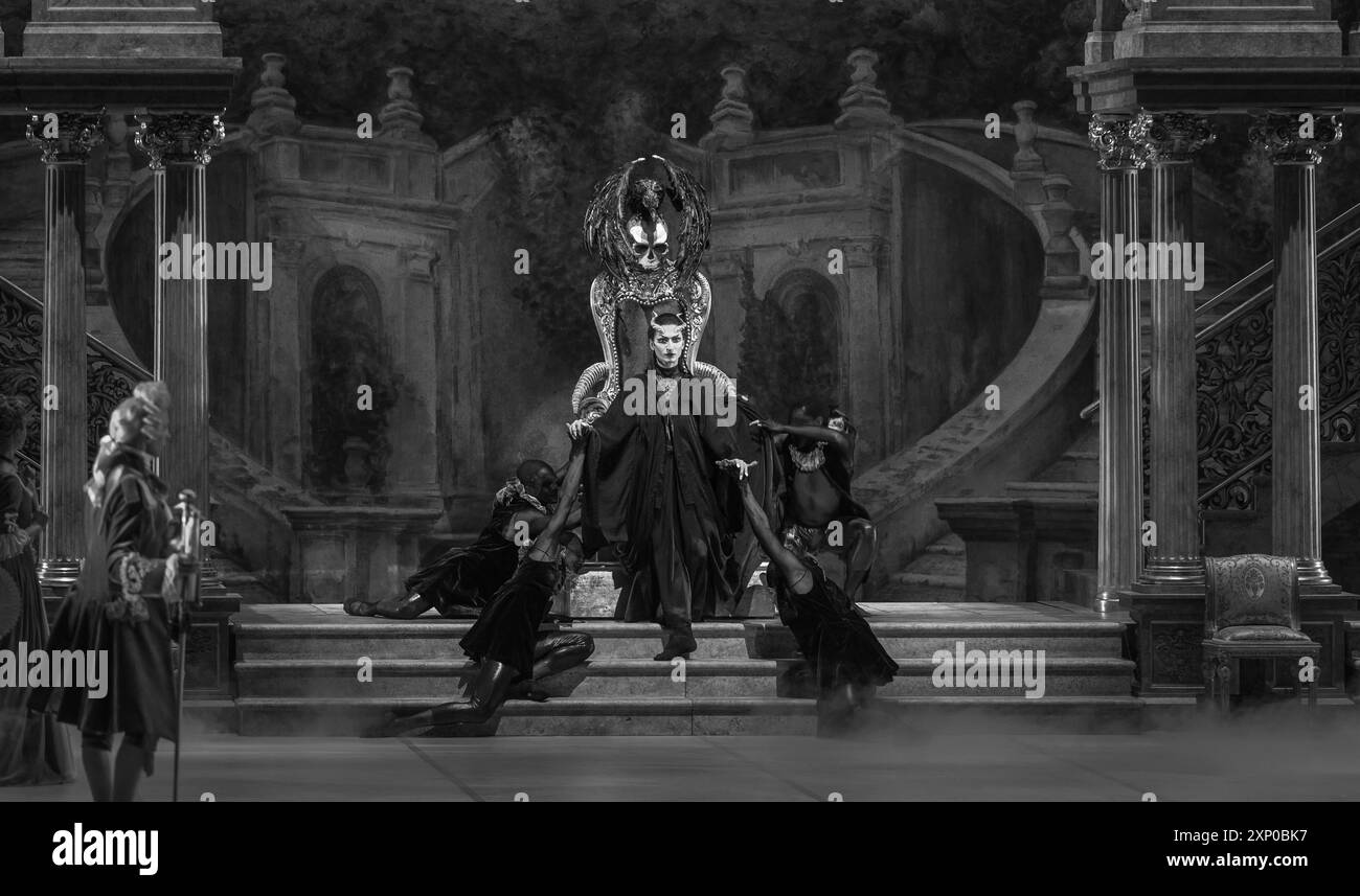 Sleeping Beauty (Berlin State Ballet Stock Photo - Alamy