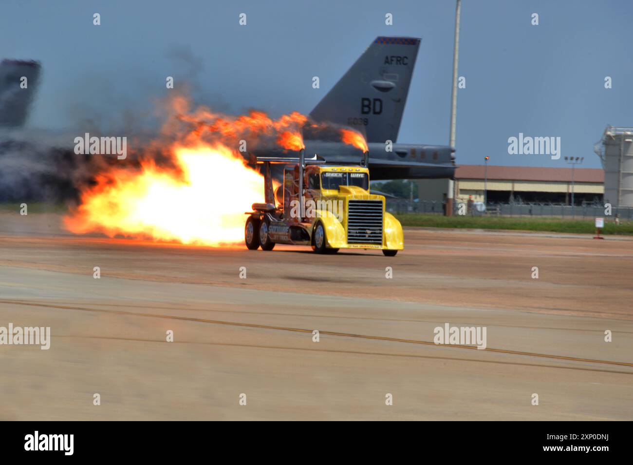 Shockwave jet truck hi-res stock photography and images - Alamy