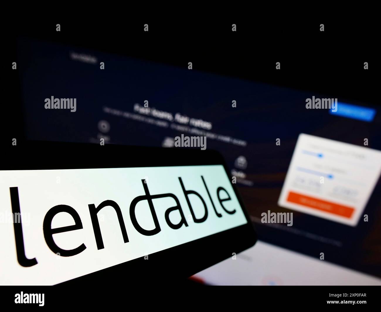 Lendable logo hi-res stock photography and images - Alamy