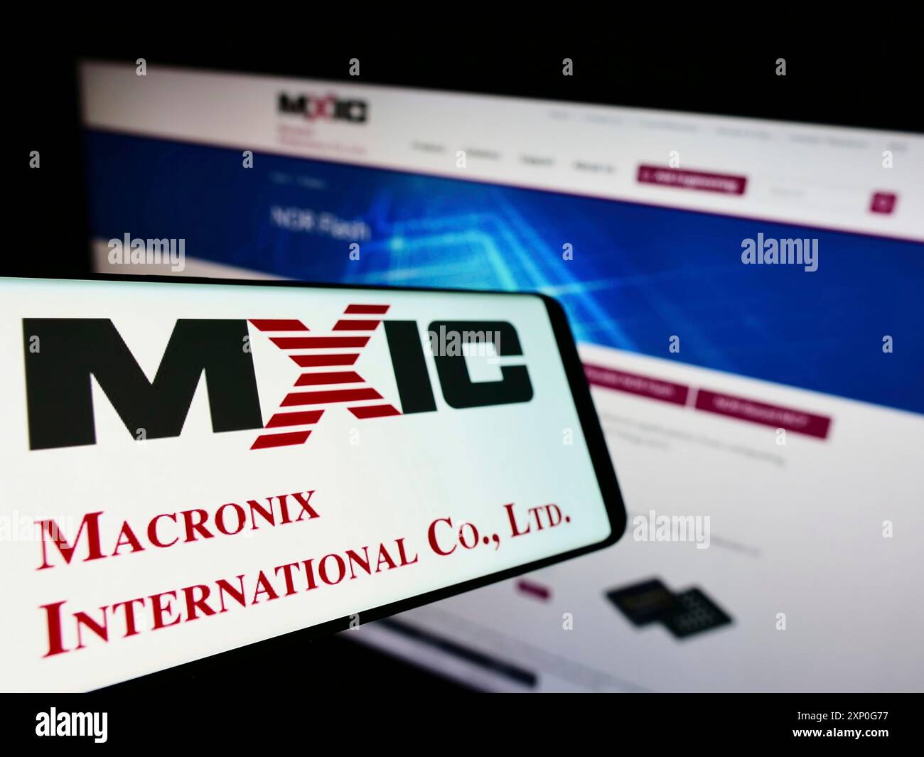 Macronix Logo