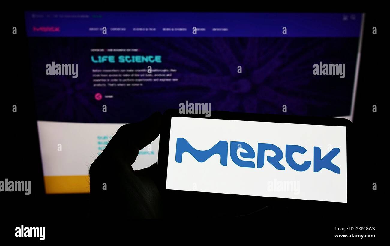 Merck logo hi-res stock photography and images - Alamy