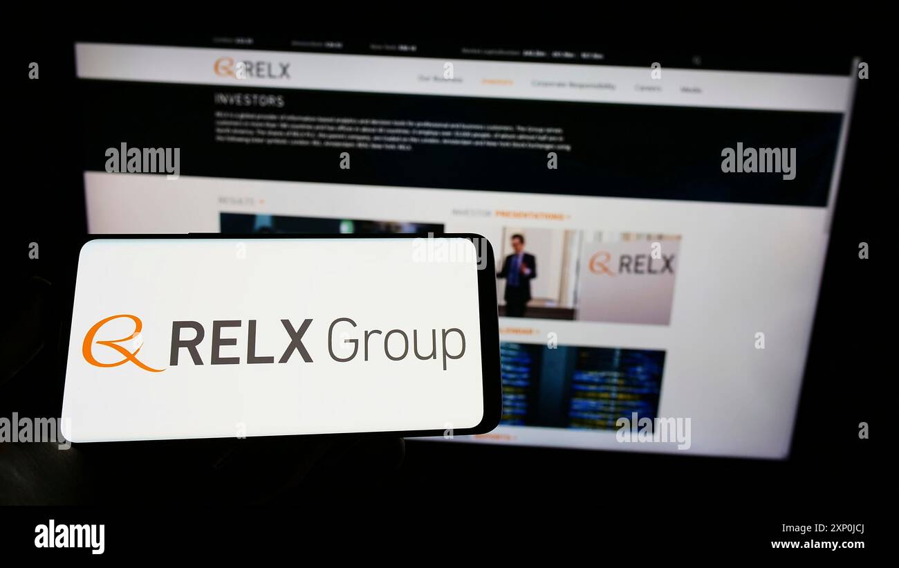Relx logo hi-res stock photography and images - Alamy