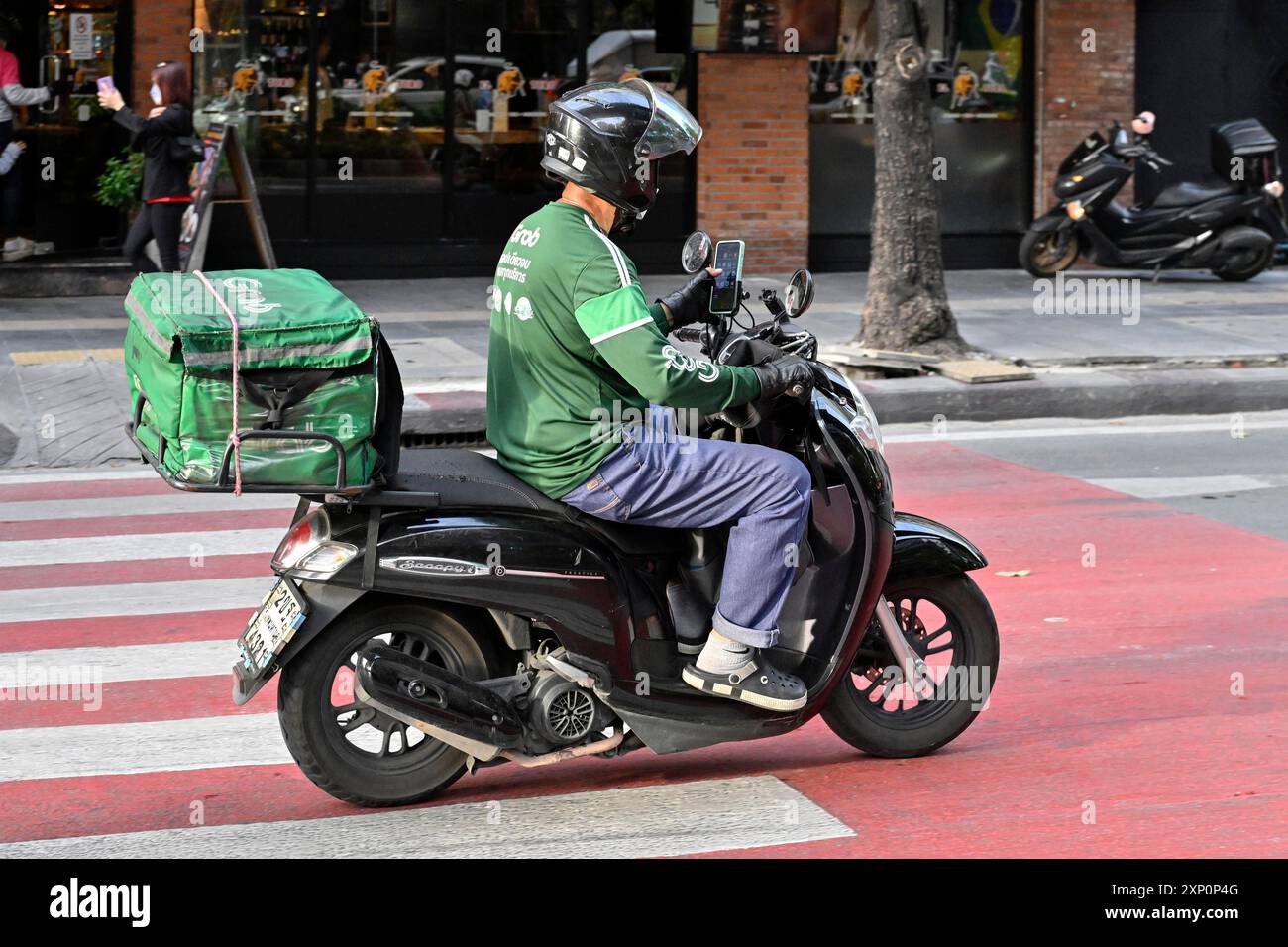 Rider with mobile phone hi-res stock photography and images - Alamy
