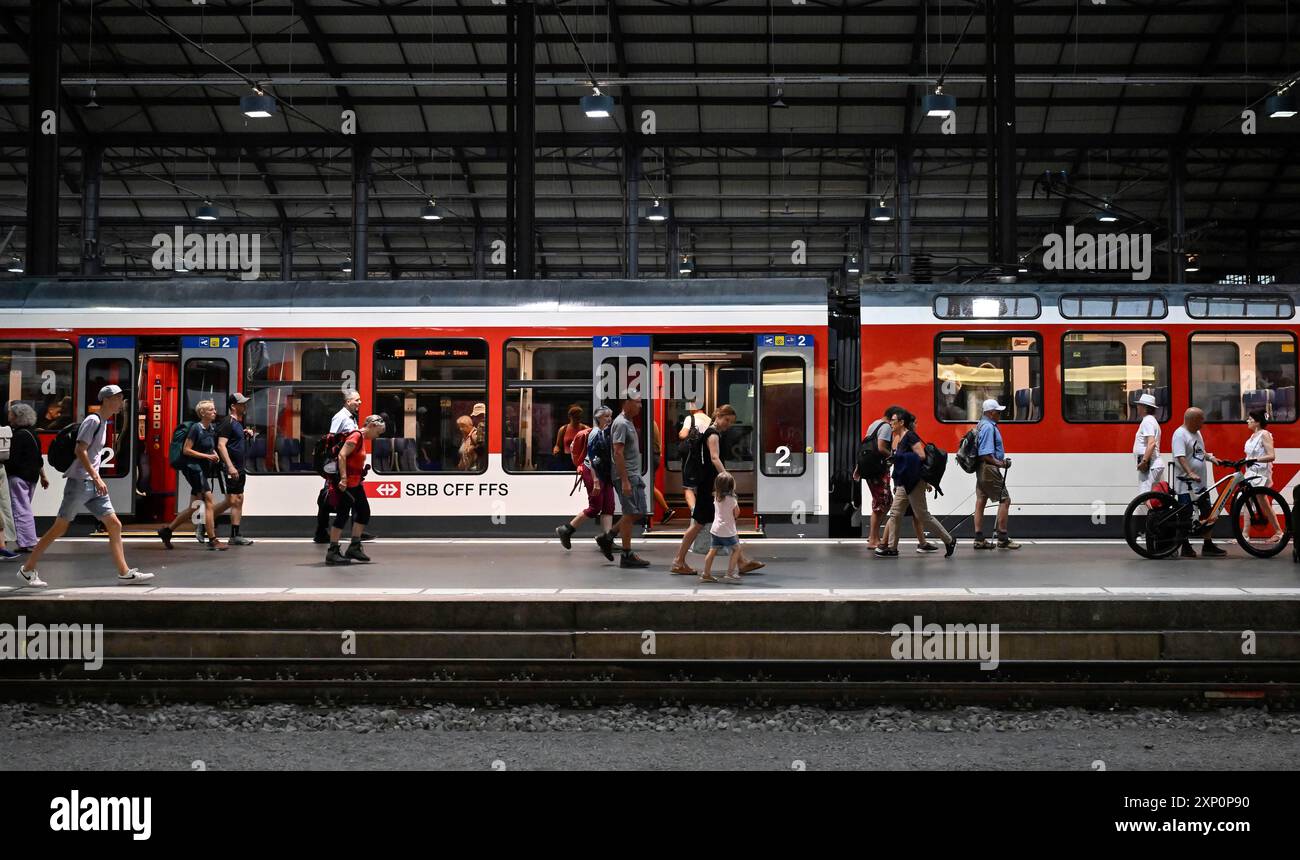 SBB railway station passers-by Stock Photo - Alamy